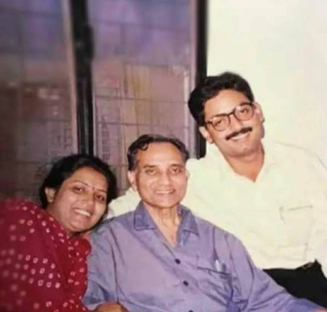 Dr Vikas Divyakirti Biography, Age, Wife, Net Worth, Height, House ...