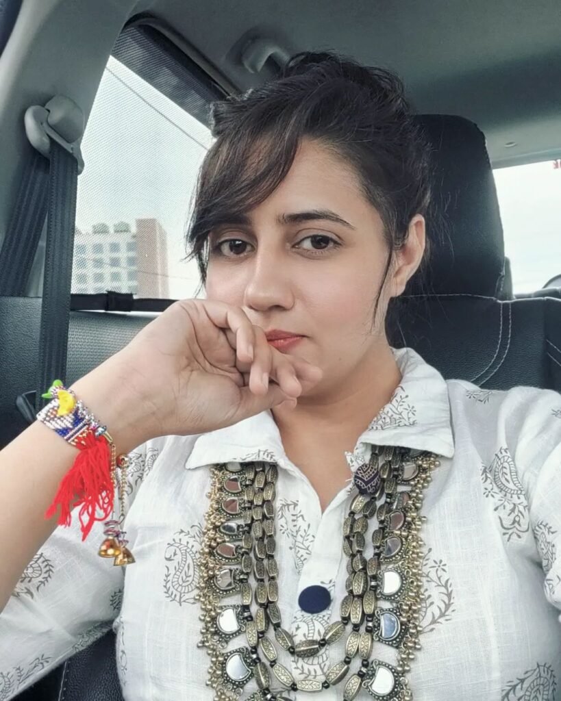 Jayanti Khatri Lamba/ Jenny Lecture, Age, Husband Name, Vlog, Marriage